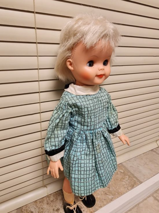 Valerie – The Subteen Queen - A Nook Full Of Hugs Doll Hospital And ...